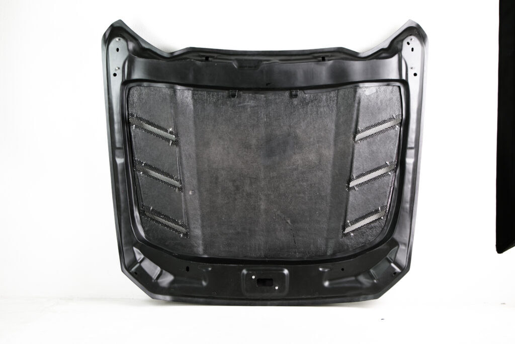 2015-17 Heat Extractor Fiberglass Bonnet - Autoware