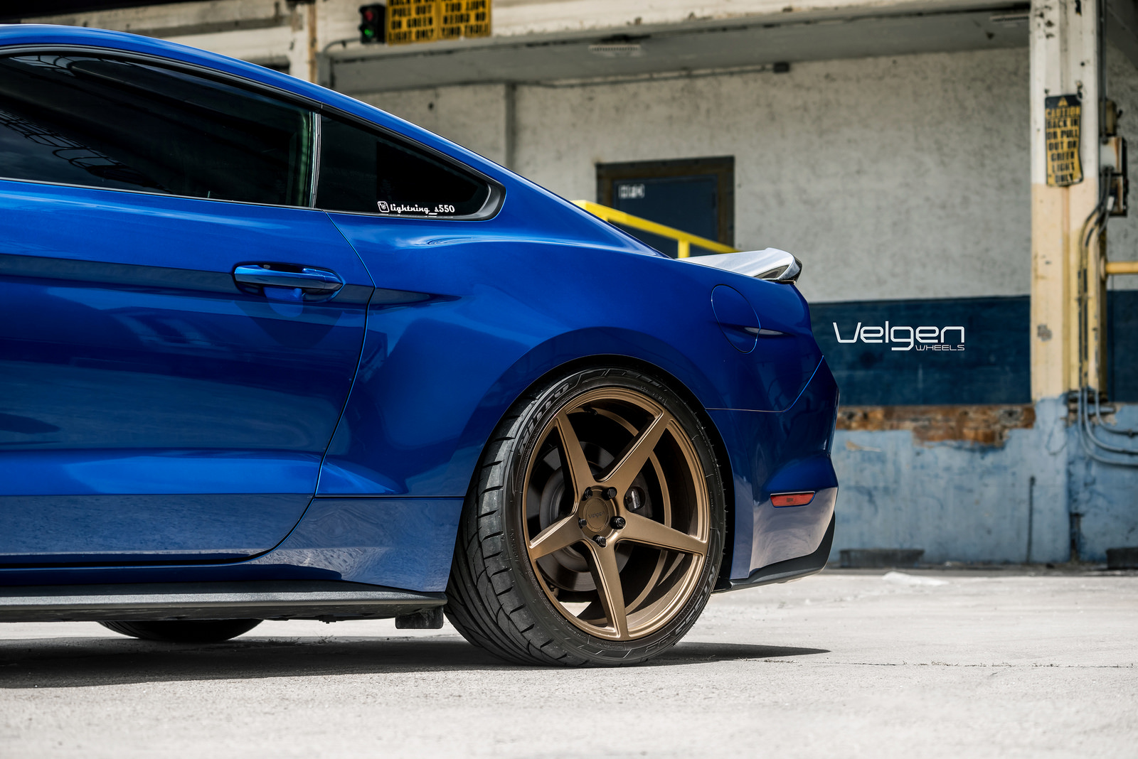 Ford-Mustang-S550-Velgen-Wheels-Classic5-Bronze-3 - Autoware